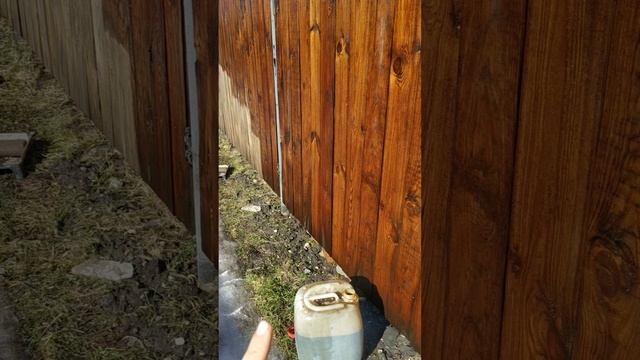 Чем покрасить деревянный забор практически за копейки