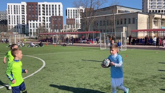 08-03-2025 года. ОЗП-2017-19 ВЛ. ДЮФК 2017 светлые - ДФК Инкомспорт-2018. 2 тайм