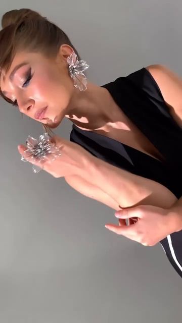 Великолепие - Созданное своими руками!
Новая Коллекция 2025 года.
Дизайнер и мастерица : Оксана Туз