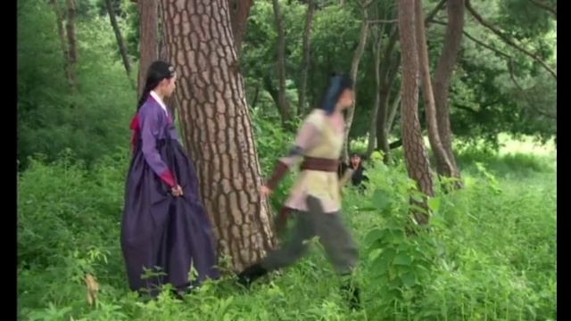 "Воин Пэк Тон Су"клип под трек "Девочка-бандитка"[Джин Джу фан-видео].