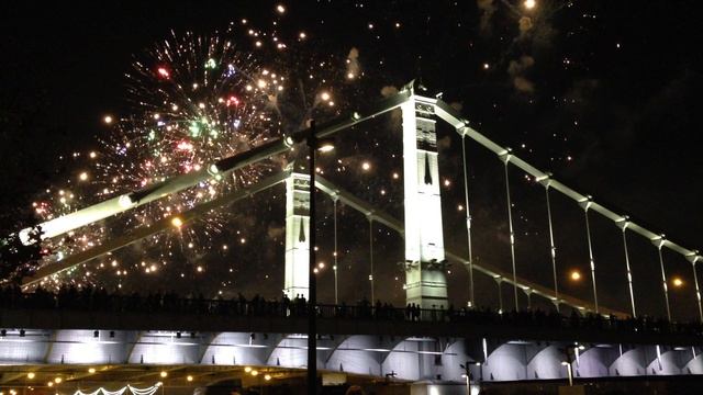 Салют в Москве. Старое видео из архива