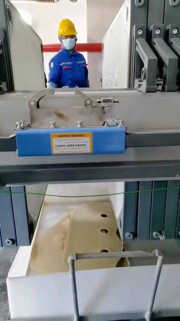 Filter presses for pharmaceuticals