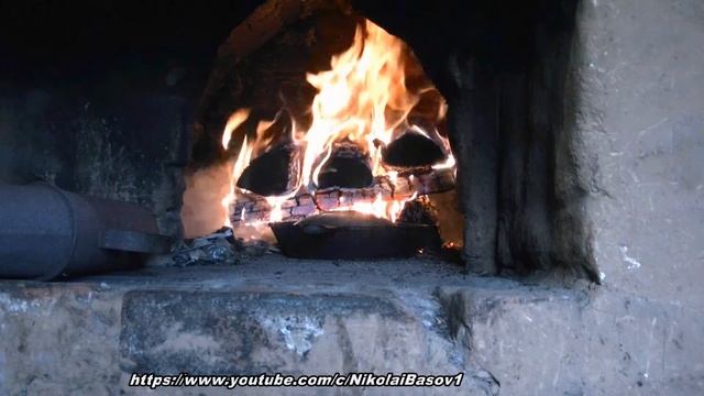 Огонь в печи.