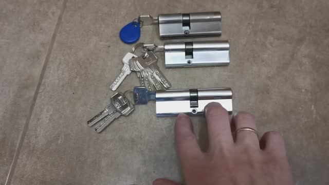 Как заменить личинку замка. И другие лайфхаки ремонта.