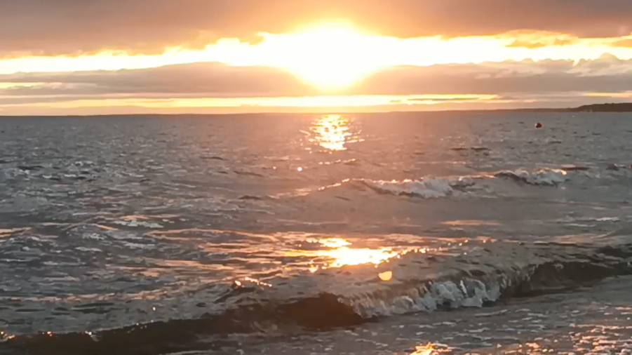 Закат на заливе