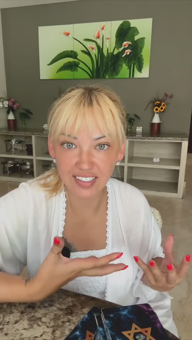 Сатурн соединится с Солнцем и примет участие в затмениях!