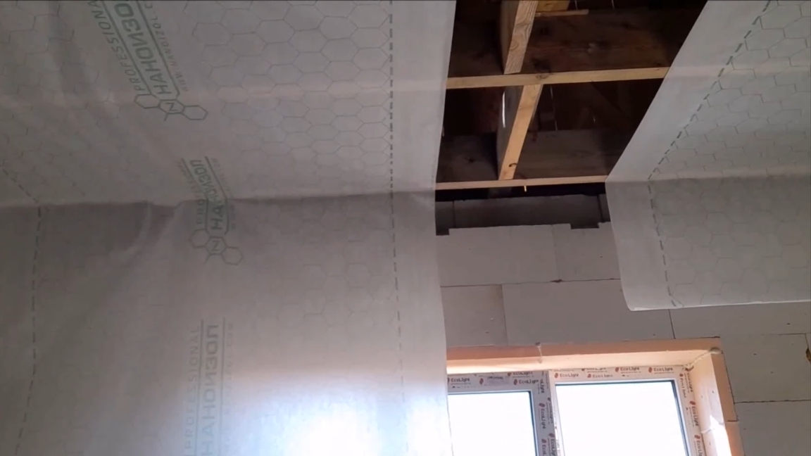 Дом с нуля. День 97. Сноооова пароизоляция и утеплитель.