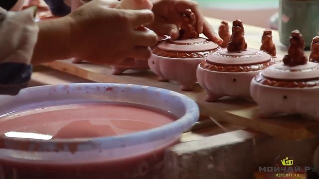 Производство селадонового фарфора в городе Дэхуа (Фуцзянь, Китай)