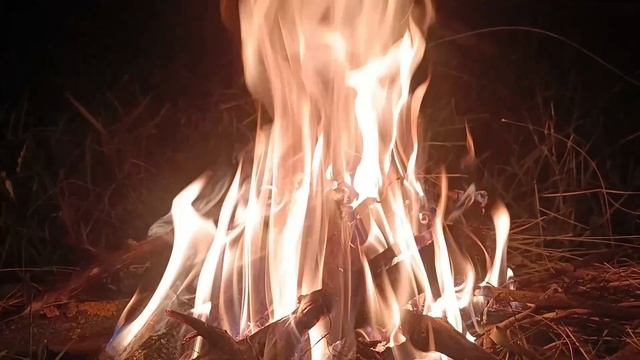 Кинопародия - 53 Нападение Вендиго у костра (отрывок из фильма Спектрофобия 4 серия)