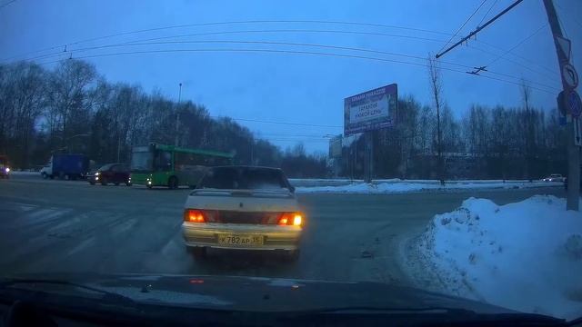 Чуть чуть  не было.