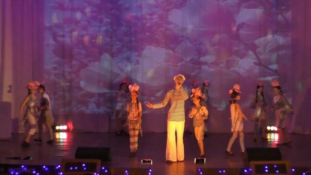 03- ''В краю магнолий'' - "Арт-подиум"