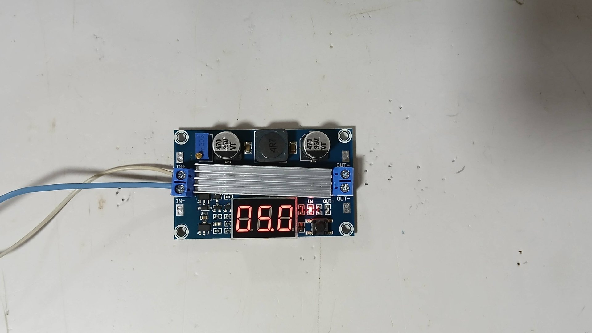 Повышающий постоянное напряжение преобразователь.