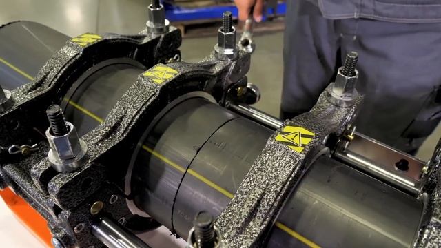 Видеоинструкция по работе на аппарате стыковой сварки с механическим приводом VOLZHANIN ECO 160 M4