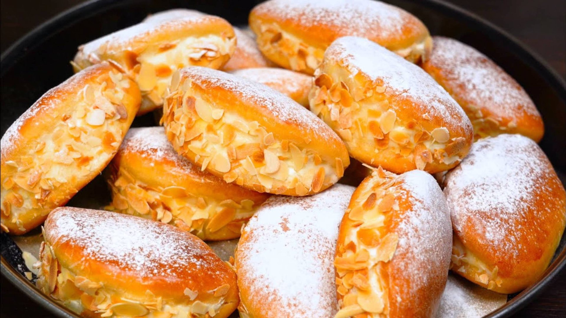 Кремовые булочки "Лакомка" — нежность к Пасхе, от которой невозможно оторваться!