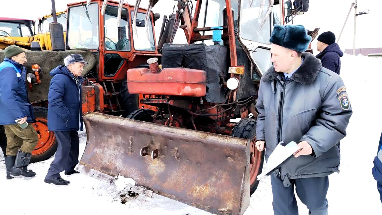 Техосмотр  тракторов в 2025 году в СПК им Кирова Куюргазинского района РБ в селе Новомурапталово