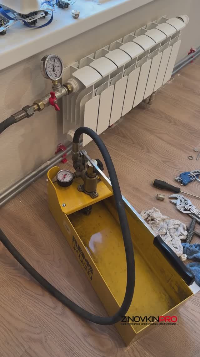 Замена труб отопления монтаж по плинтусу ПИК#плинтусноеотопление