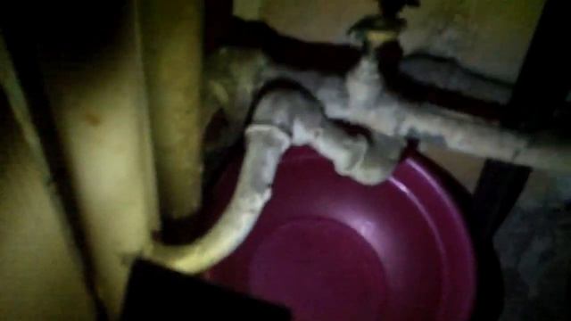 Влог 1 марта 2025. Поменяли смеситель, но теперь капает с кранов перекрытия воды!