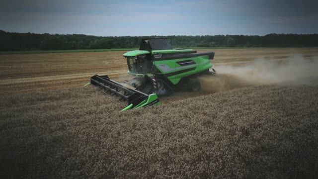 Зерноуборочные комбайны DEUTZ-FAHR