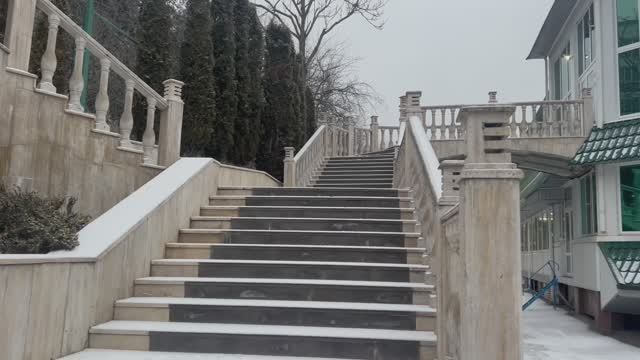 Прогулка по территории санатория «Пятигорский нарзан». Продолжаю рассказ о санатории .