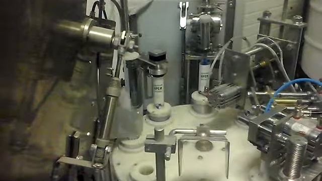 Автомат для наполнения и запайки туб АФТЛ