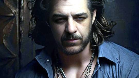 _Бутылка Рома Музыка вокал Николай Жуков Стихи Мила Кичигина Авторская песня 2025г