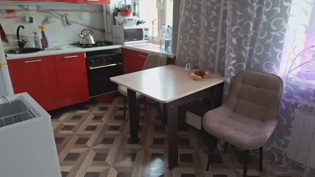 Вынуждена поменять формат общения.