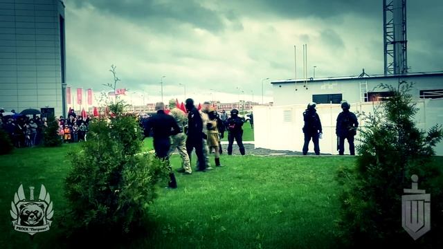 Показательное выступления Спецназа на 9 Мая, город Тула, парк Патриот