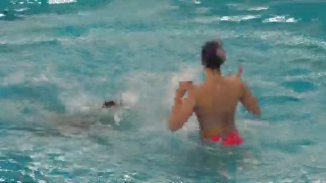 Француженки в воде