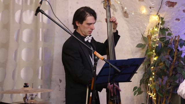 Grand Positive - «Ваше благородие» (слова Б.Окуджава, музыка И.Шварц)