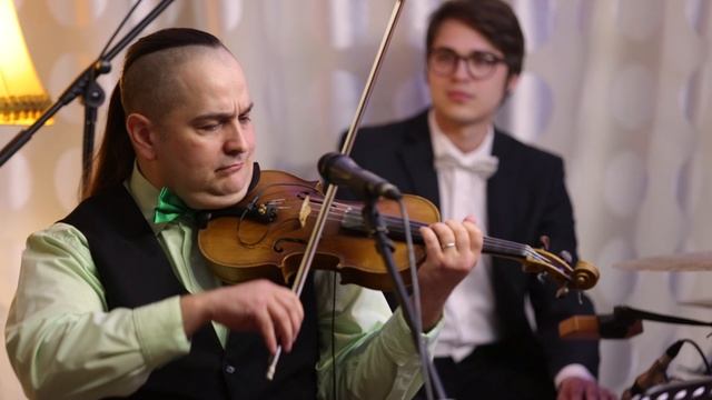 Grand Positive - «Часовые любви» (Б.Окуджава)