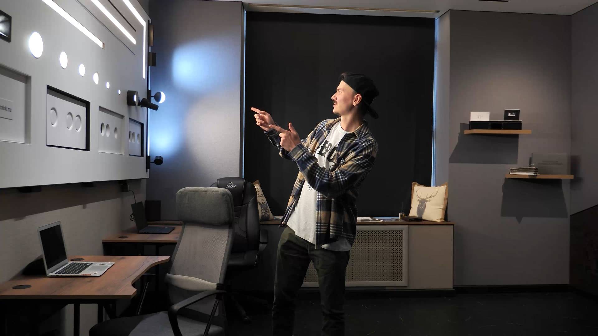 Обзор шоурума БРО ПОТОЛОК. Световые решения для интерьера. SWG