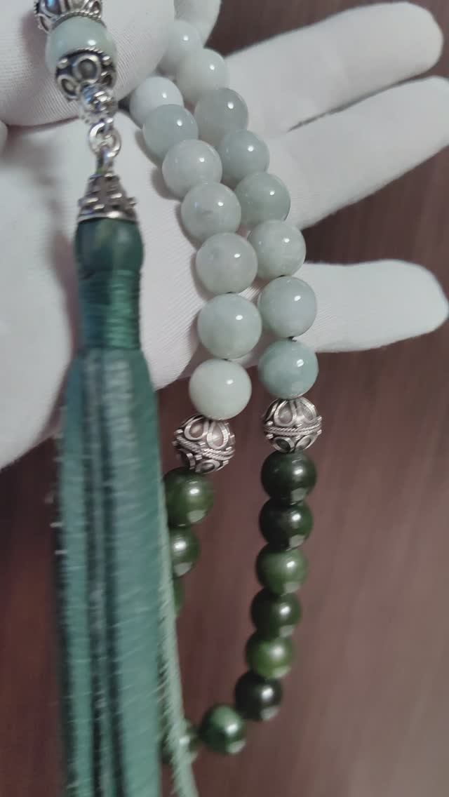 Четки Три Нефрита