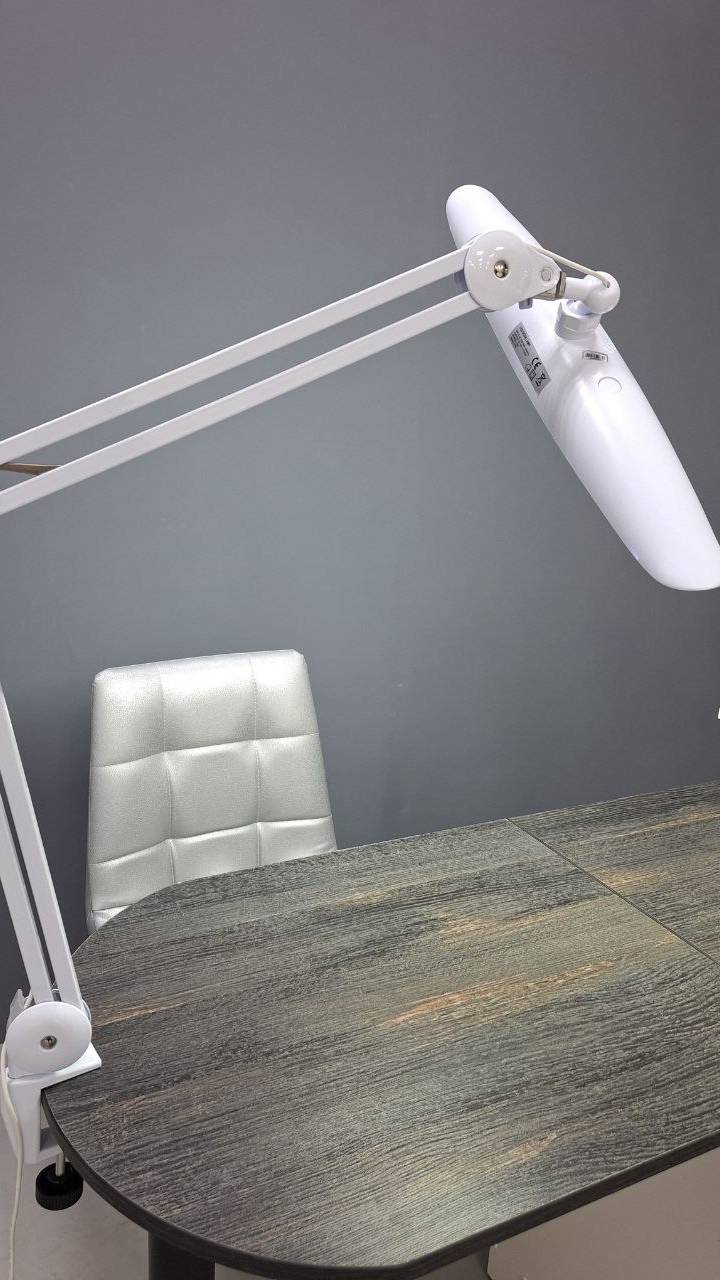 Лампа на струбцине бестеневая ТН-LED 500
💙