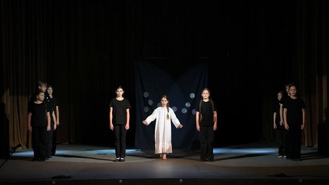 Спектакль "Девочка со спичками"