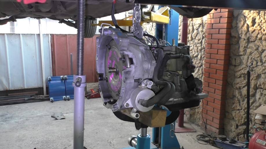 Замена АКПП на Mazda 3  2,3  Мазда 3  2005 года 2часть