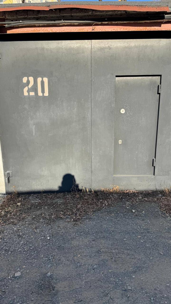 Гараж №20 ГСК Волга г. Владивосток в районе ул Кирова 40