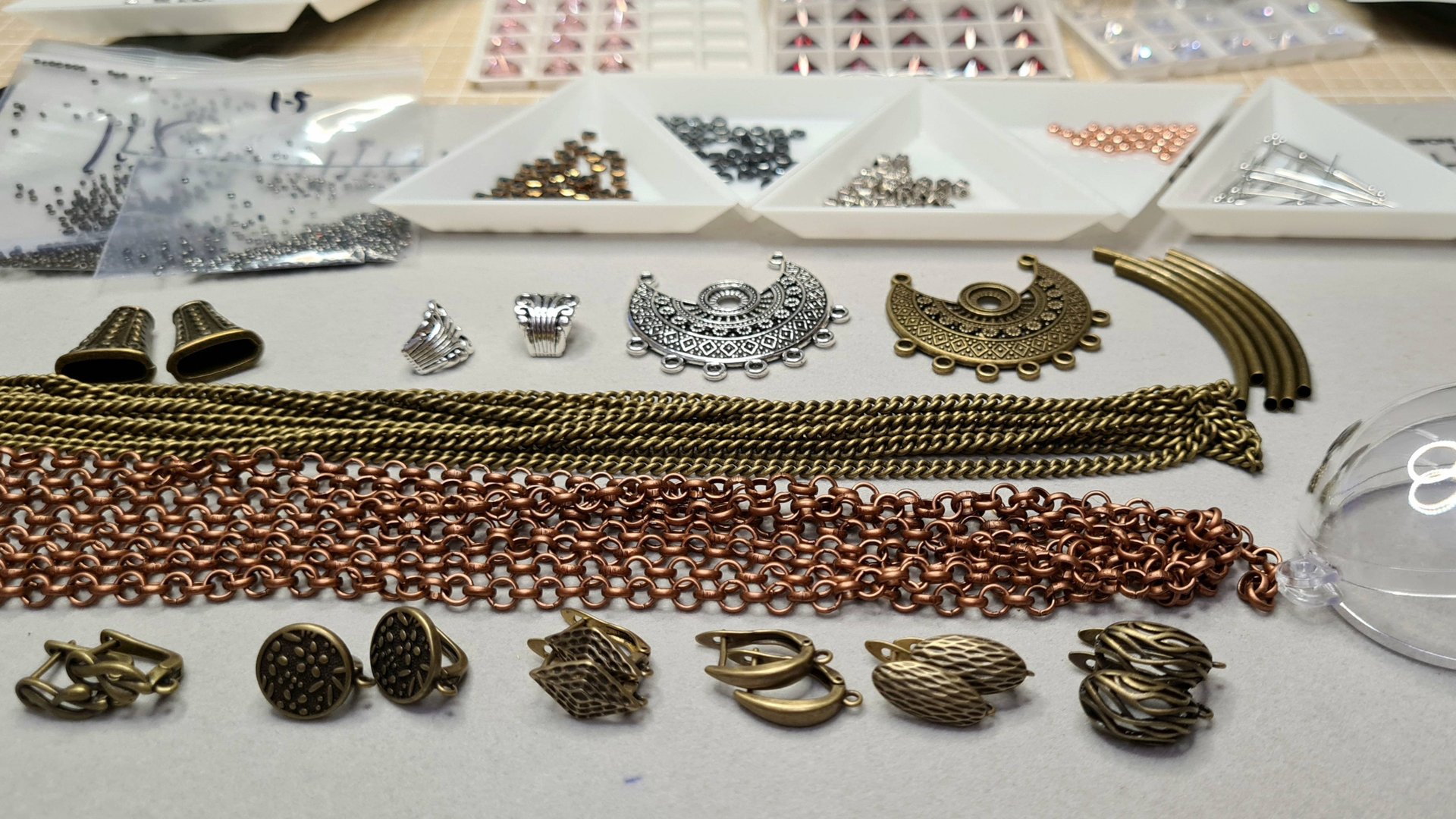 АлиЭкспресс🛒 Нужная фурнитура, швензы под бронзу, цепи, мат для резки и другие покупки.