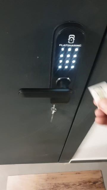 установка умного замка14.37.02