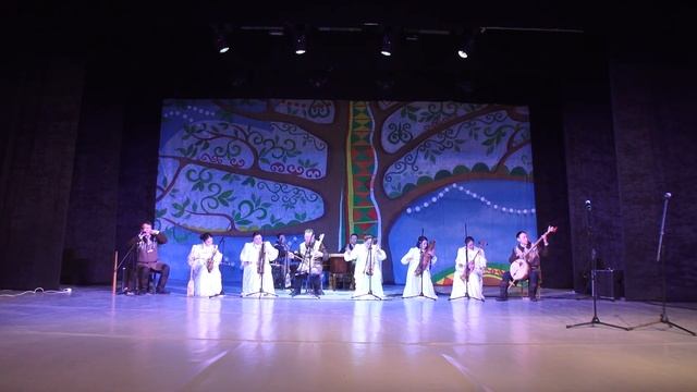 Концерт ансамбля «Кыл Саха» и этно-группы «Айар Кут»