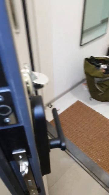 установка умного замка14.42.17