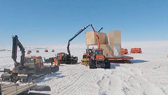 Санно-гусеничный поход в 65-ую российскую антарктическую экспедицию