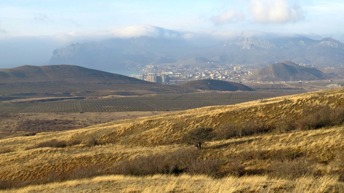 Загадочный и призрачный пейзаж. Кимерия.