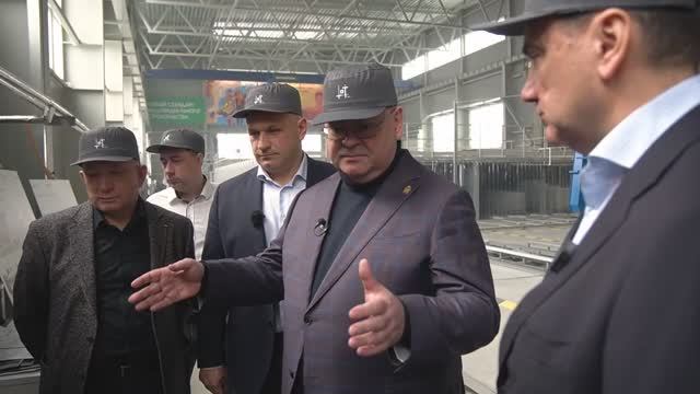 Губернатор Олег Мельниченко посетил производственные площадки ГК «Территория жизни»