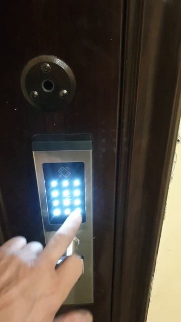 установка умного замка14.44.56