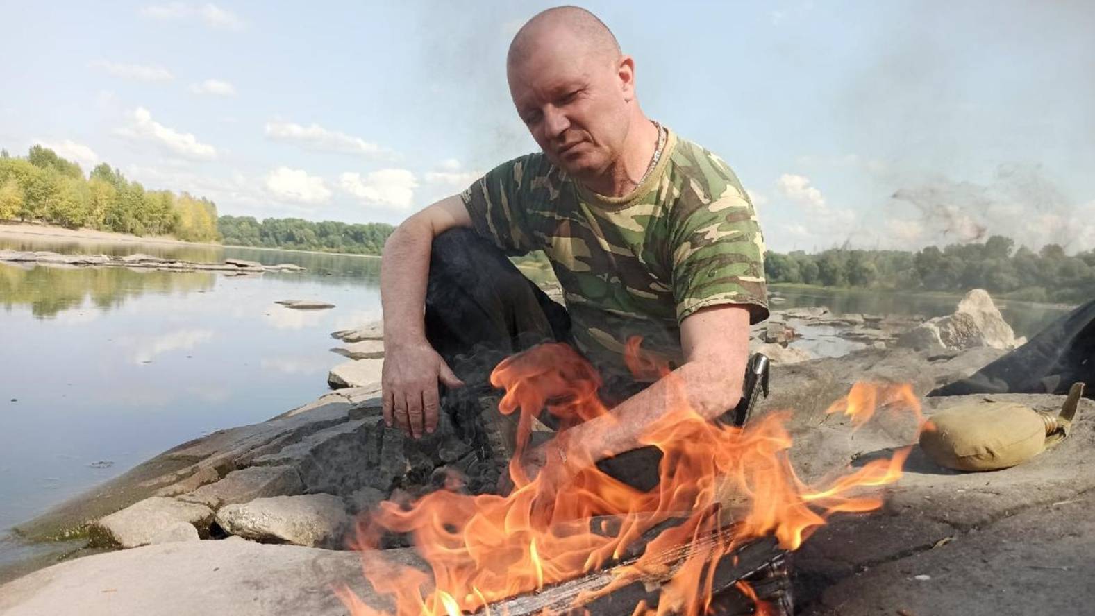 Пальцы в перчатке