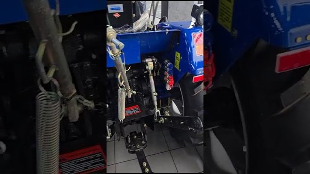 Трактор Донг фенг 404 ген два