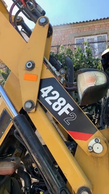 Работа экскаватора-погрузчика CAT 428F2 после ремонта ТНВД. ТНВД Мастер