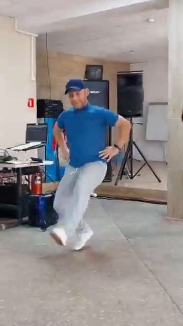 Танцы радости на предприятии! 💃🕺