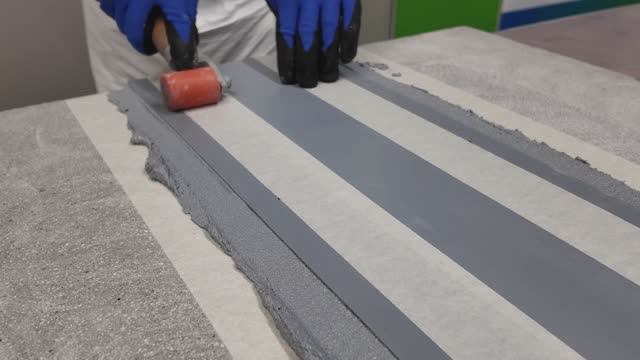 5.2. Монтаж ленты Манодил Про на адгезив Манопокс 331