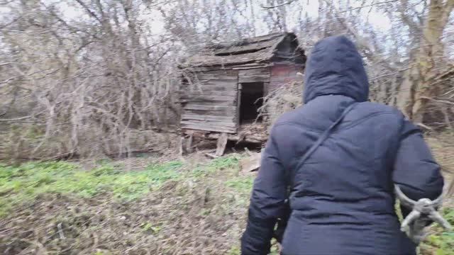 Прогулка с металлоискателем по заброшенному хутору. Эквинокс 600 Ч.1